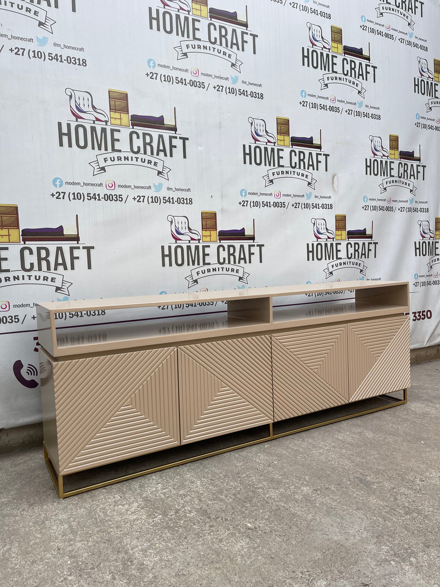 Kele 4 Drawer Tv Stand With Top Spacers – Home Craft